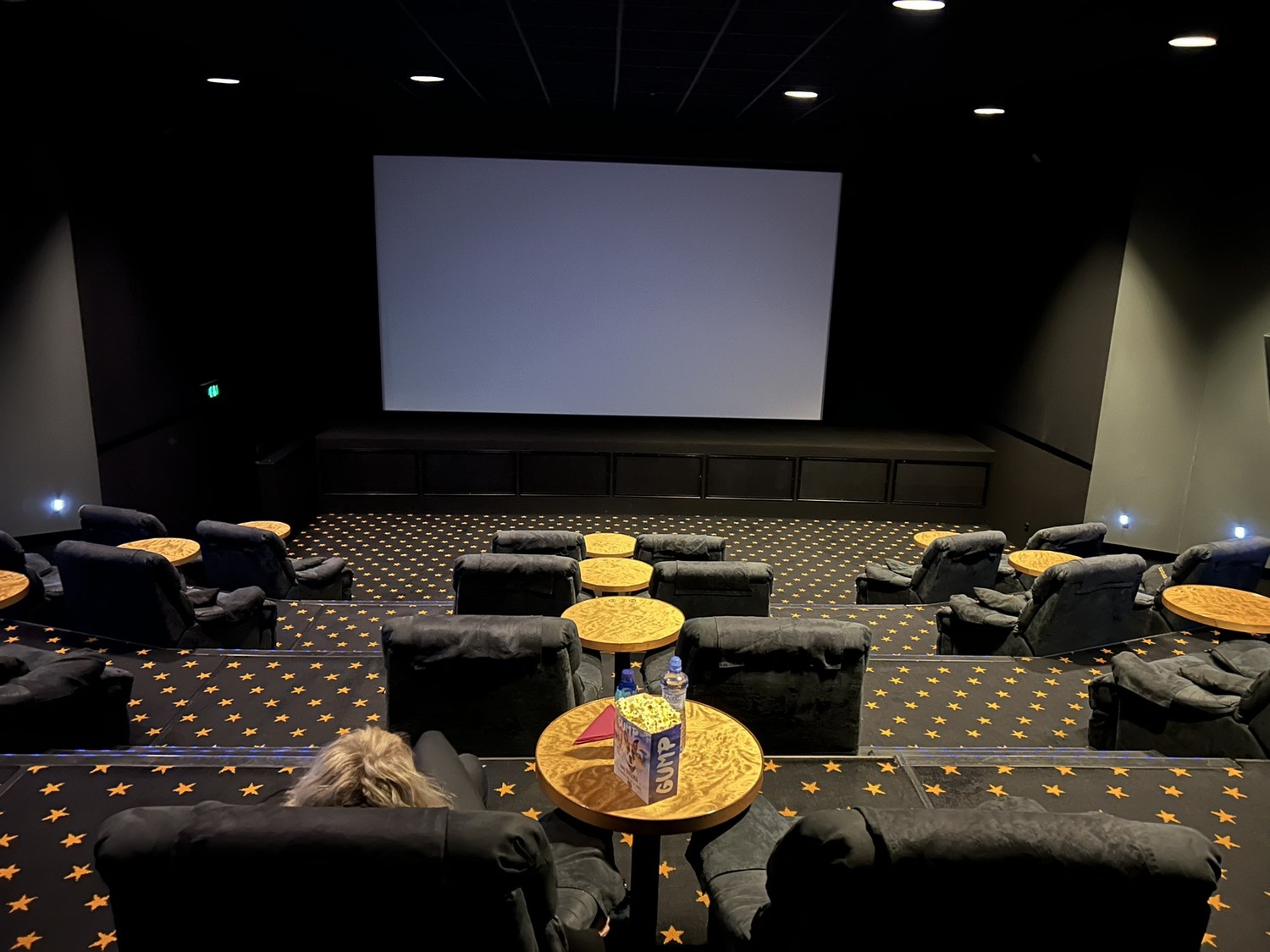 CineStar Gold Class, Anděl – The Prague Review